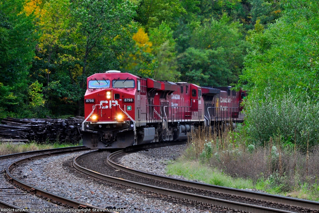 "First Signs of Fall" CP-39Z/257 NB @ Jim Thorpe, Pa.